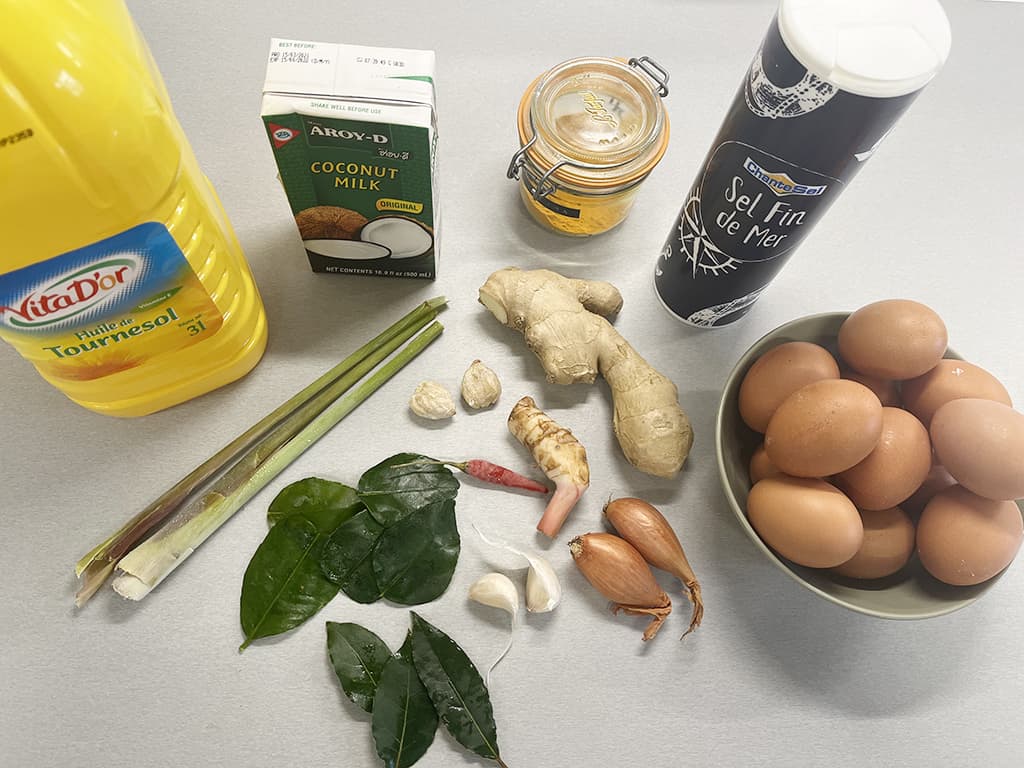 Telor Kuning - Indonesische eieren in kruidige kokossaus