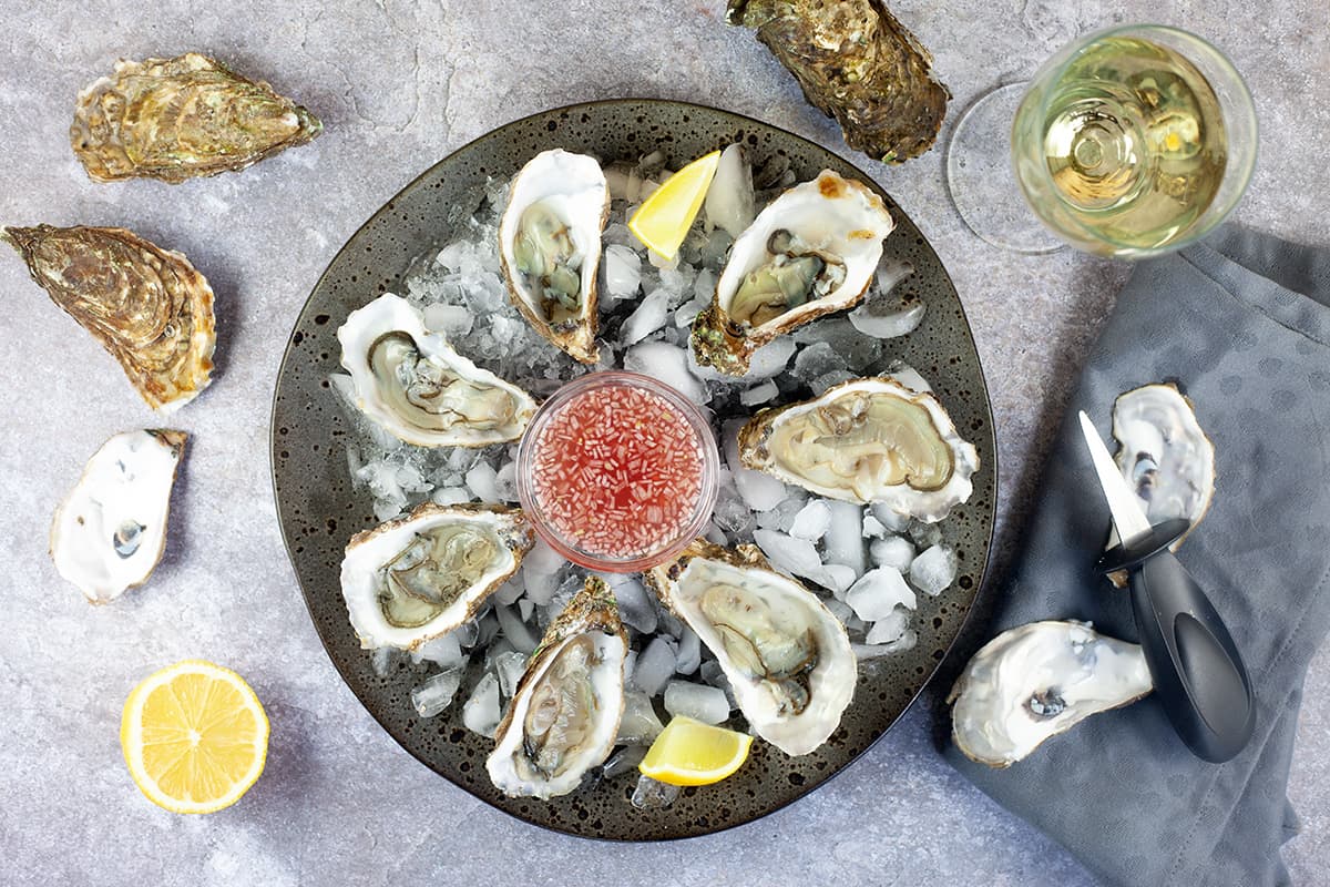 Klassieke oesters met sjalot vinaigrette - feestelijk voorgerecht